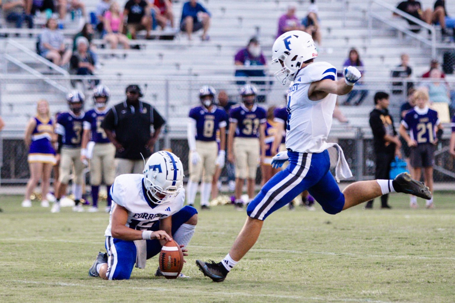 Rocket ground game blasts Vikings - The Marshall County Post