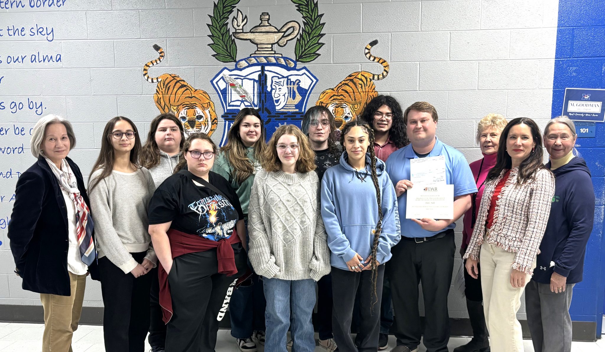 DAR awards local teacher classroom grant - The Marshall County Post